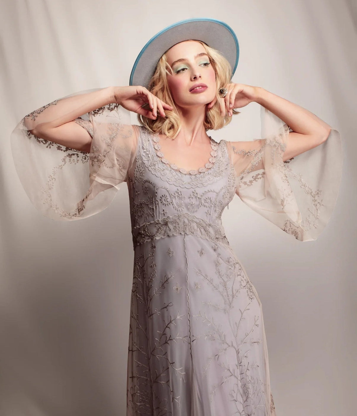 Nataya Lilac Lace Meadow Delilah Dress – Unique Vintage