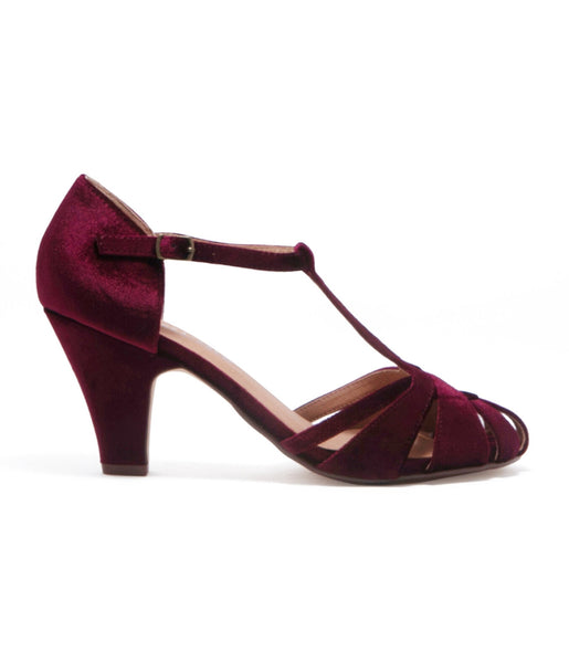 Chelsea Crew 1920s Burgundy Velvet T-Strap Sergi Heels – Unique Vintage