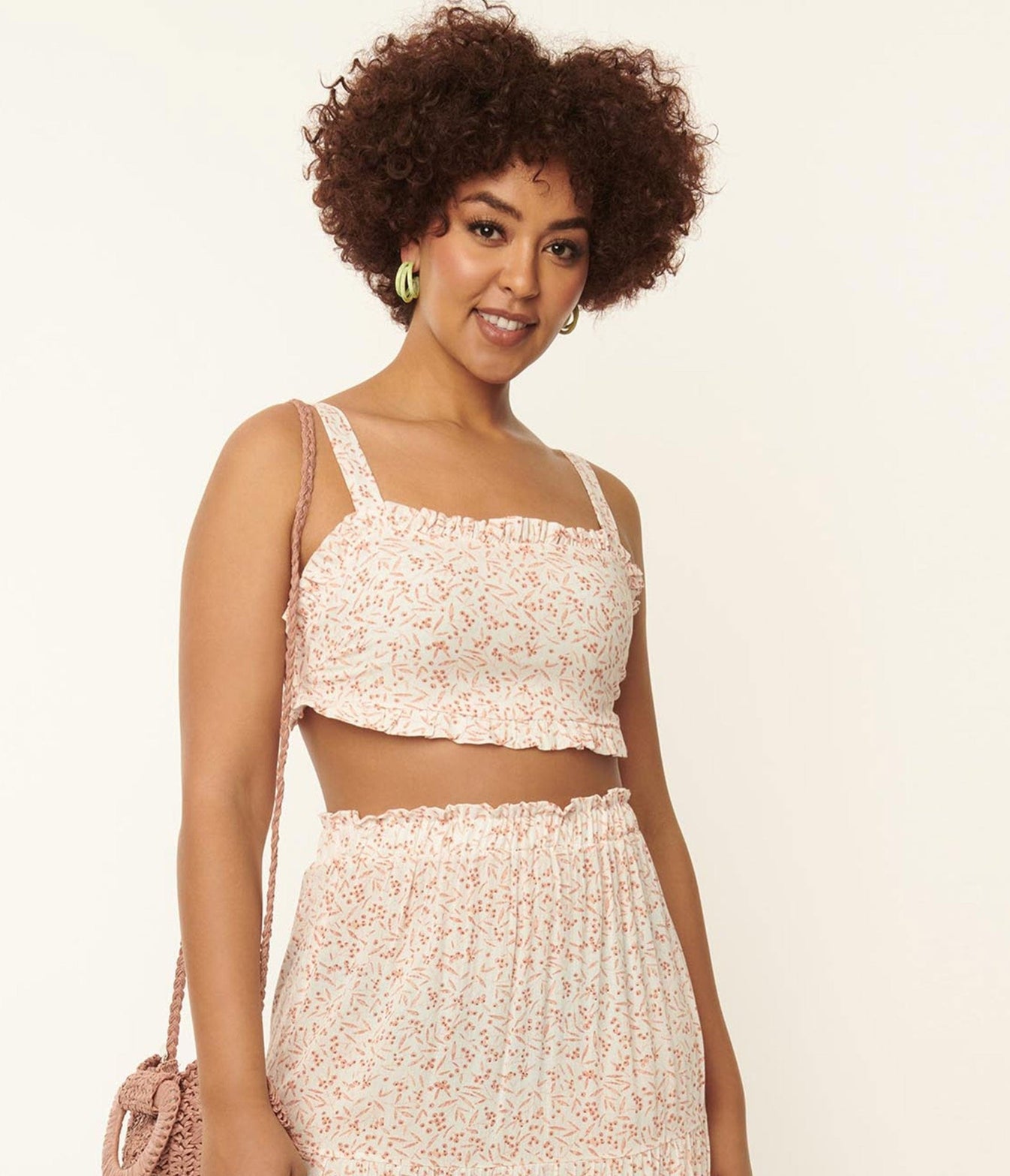 1970s Ivory & Coral Berries Print Crop Top – Unique Vintage